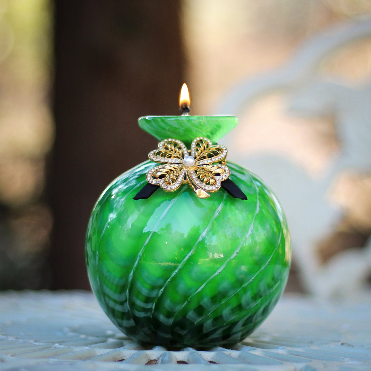 Oil Lamp: Shamrock Oil Lamp – VintageAmerica